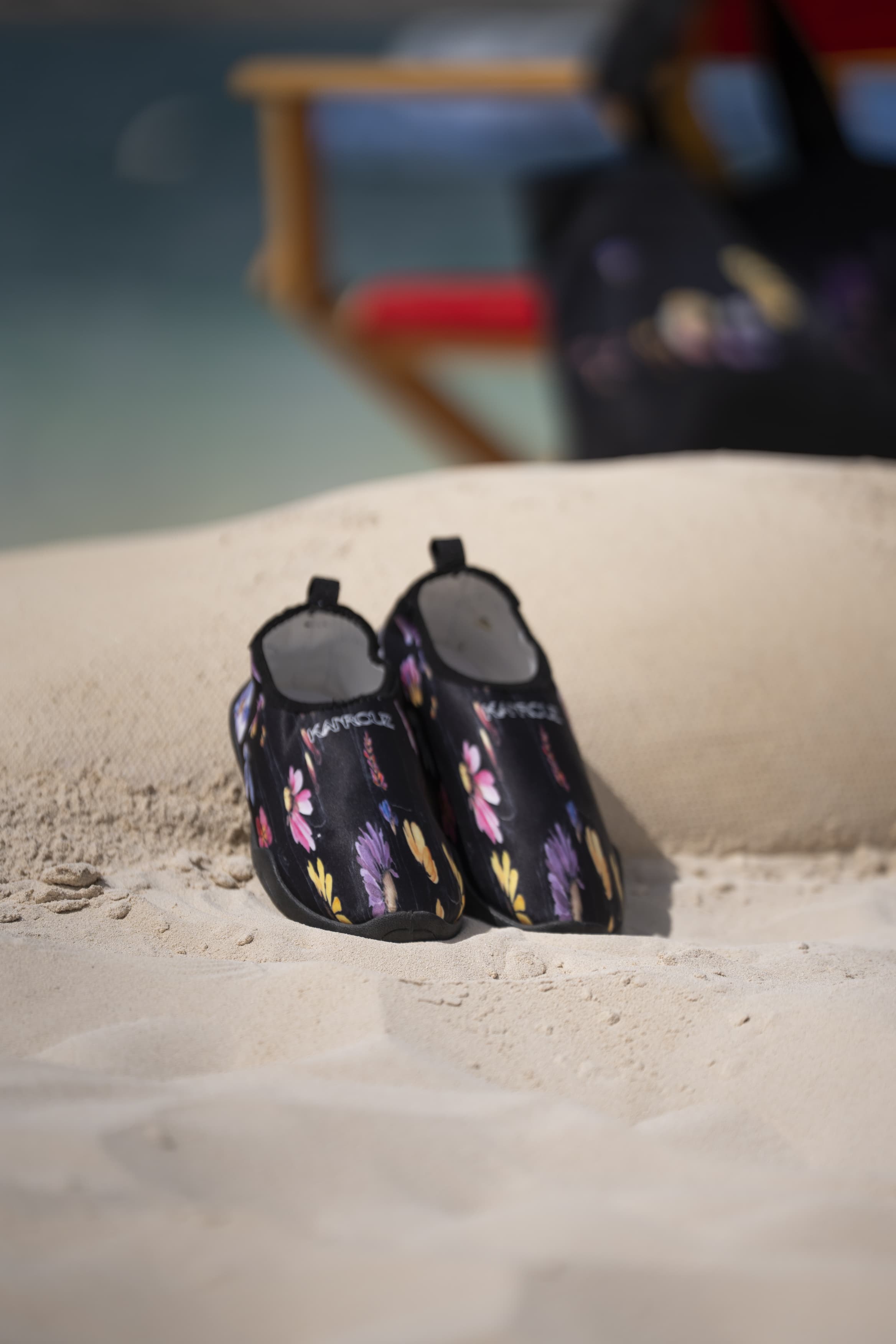 Tropical Bloom Shoes – KANROUZ